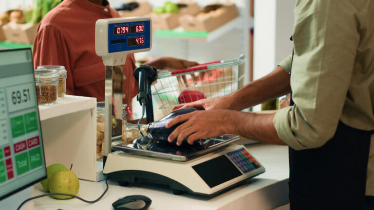 How to Leverage Your POS System for Personalized Loyalty Rewards - TrueBays